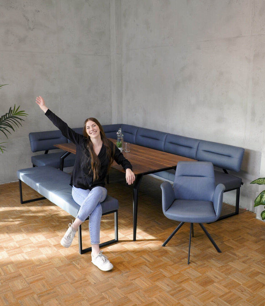 Essgruppen und Esstisch mit Bank online konfigurieren